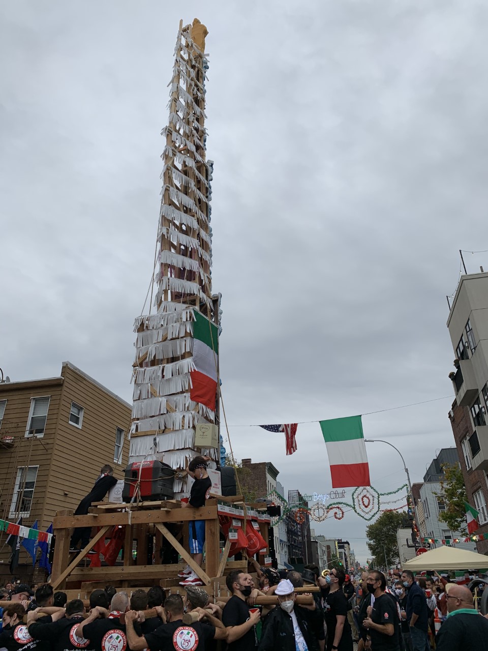 The Only Giglio In The Entire World In 2020: Williamsburg, Brooklyn ...